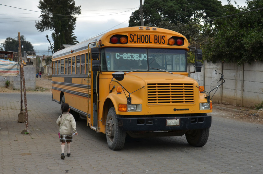 Buses escolares: un impuesto en cada municipio para repartir niños ...